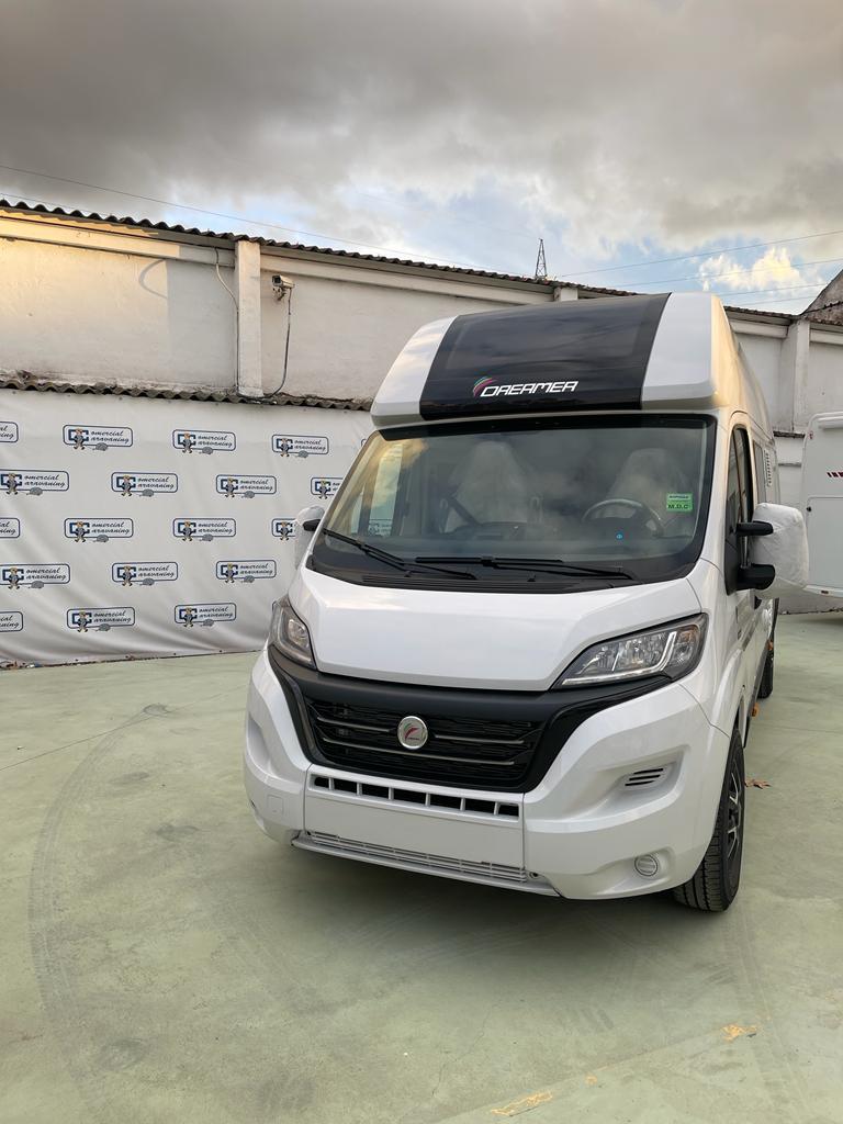 Dreamer Camper Van XL - Comercial Caravaning