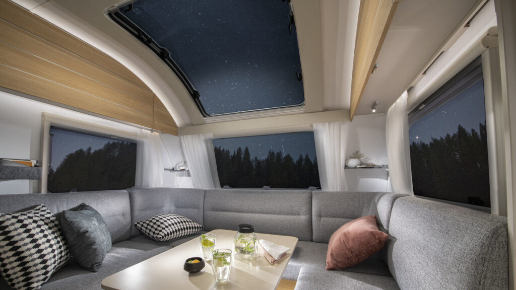 ADRIA ADORA - Comercial Caravaning