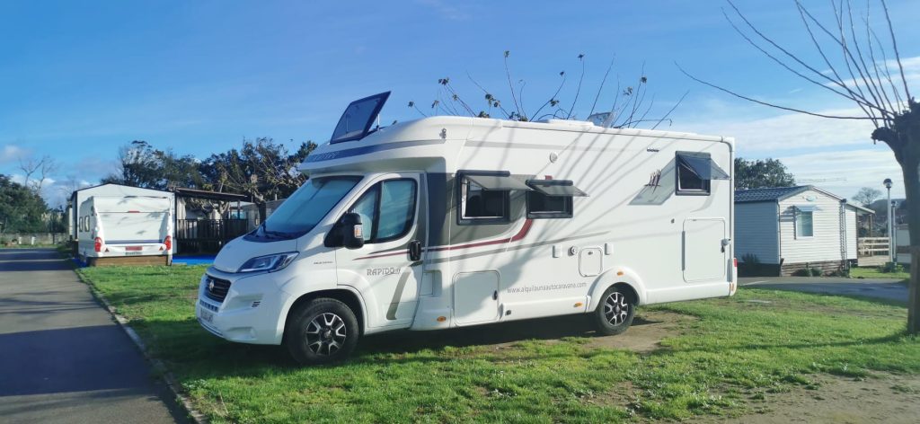 Rapido 666 F - Comercial Caravaning