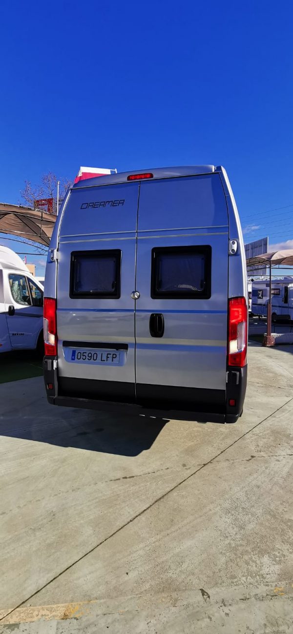 Dreamer Camper Five - Comercial Caravaning