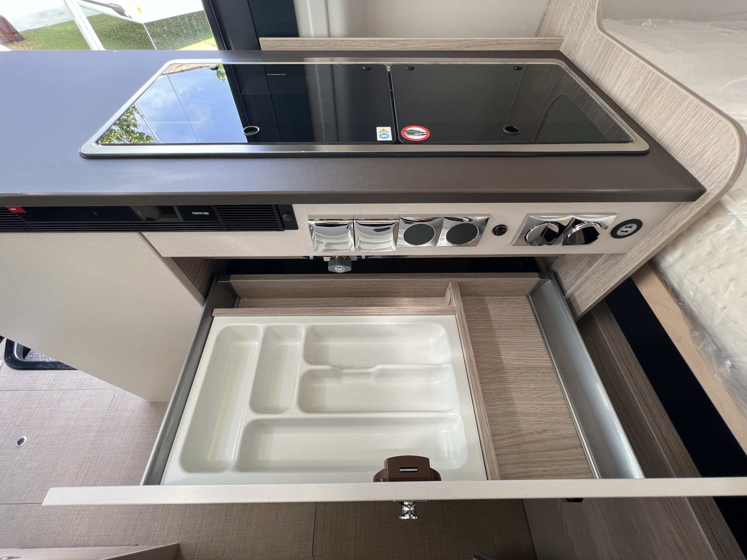 Bürstner Lineo C590 - Comercial Caravaning