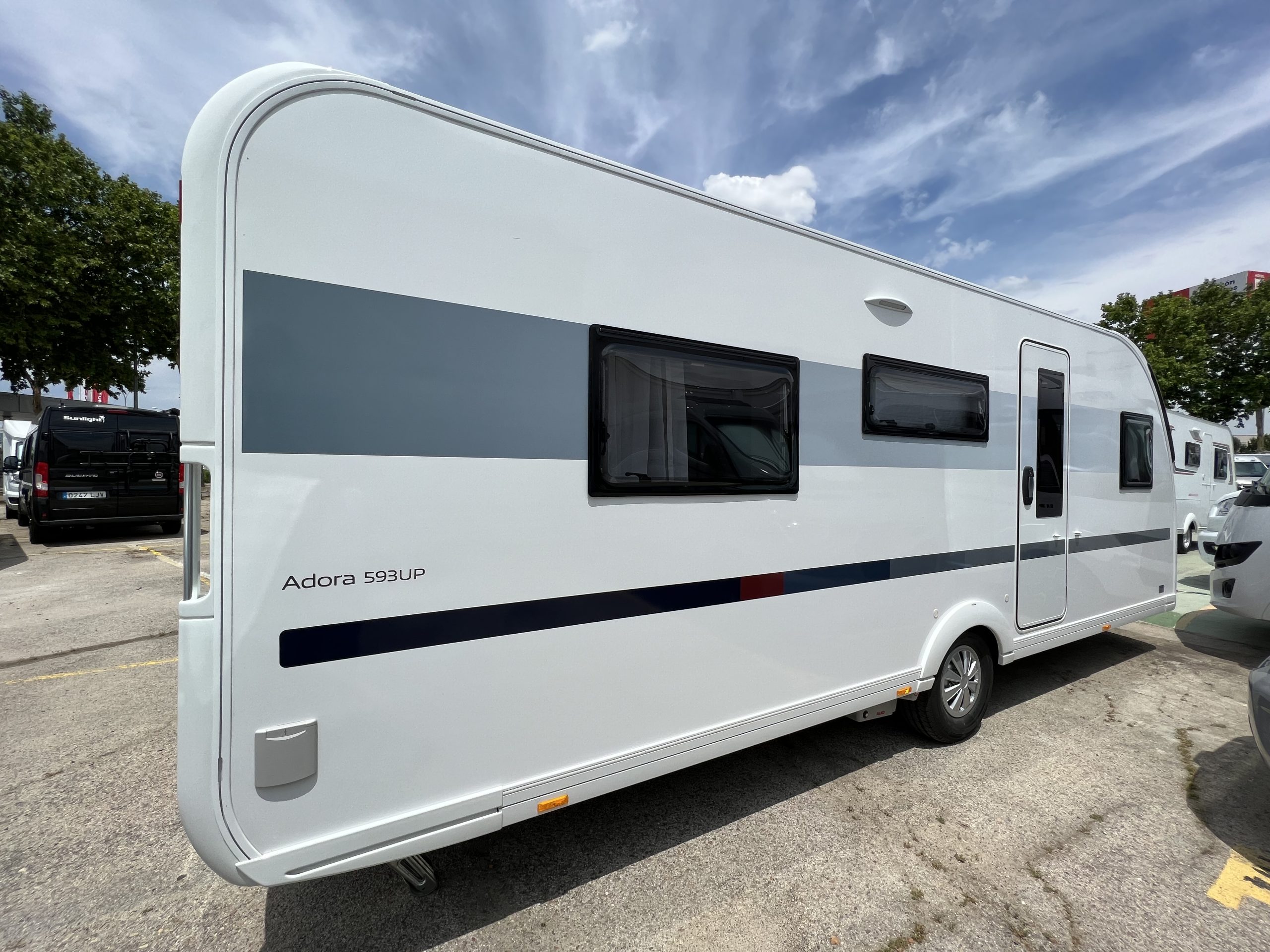 Adria ADORA 593 UP - Comercial Caravaning